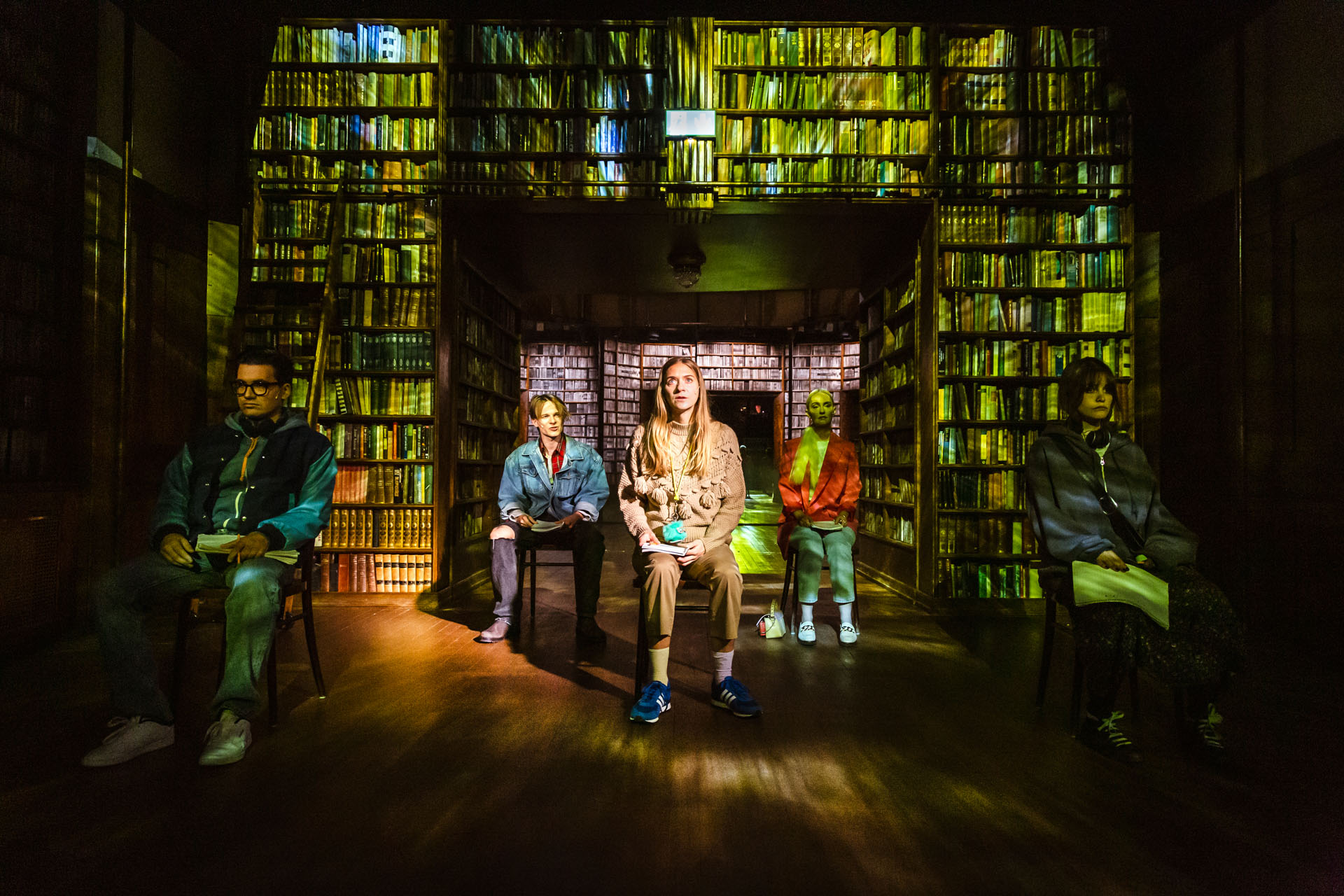 Säg det med 100 ord! - Magelungen